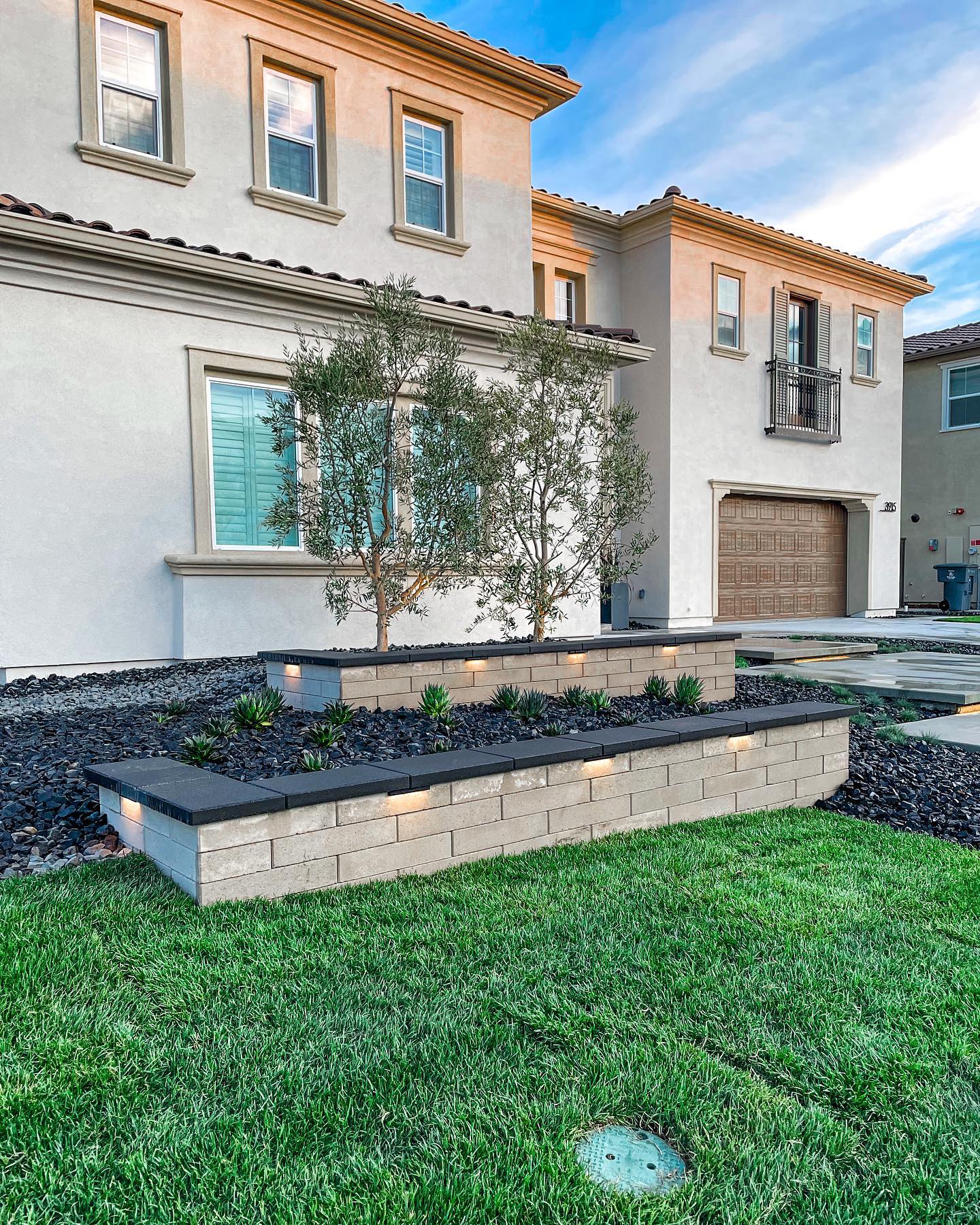 32 Front Yard Landscaping Ideas for Stunning Curb Appeal - placeideal.com