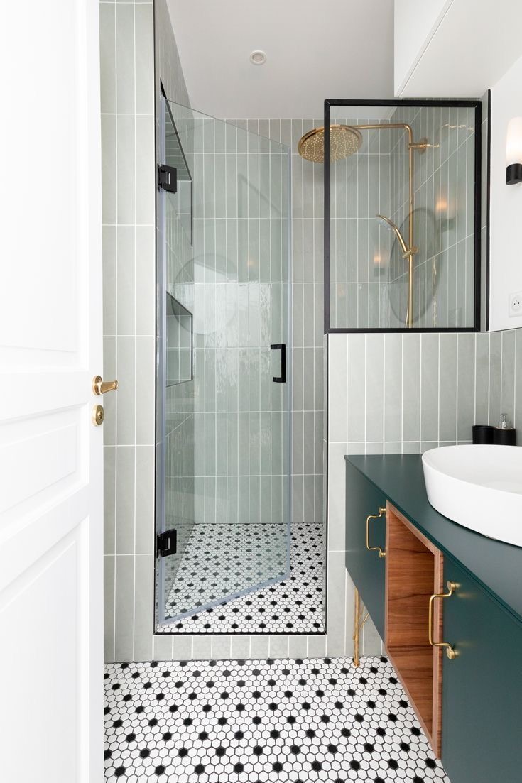 39 Creative Narrow Bathroom Ideas to Transform Your Space - placeideal.com