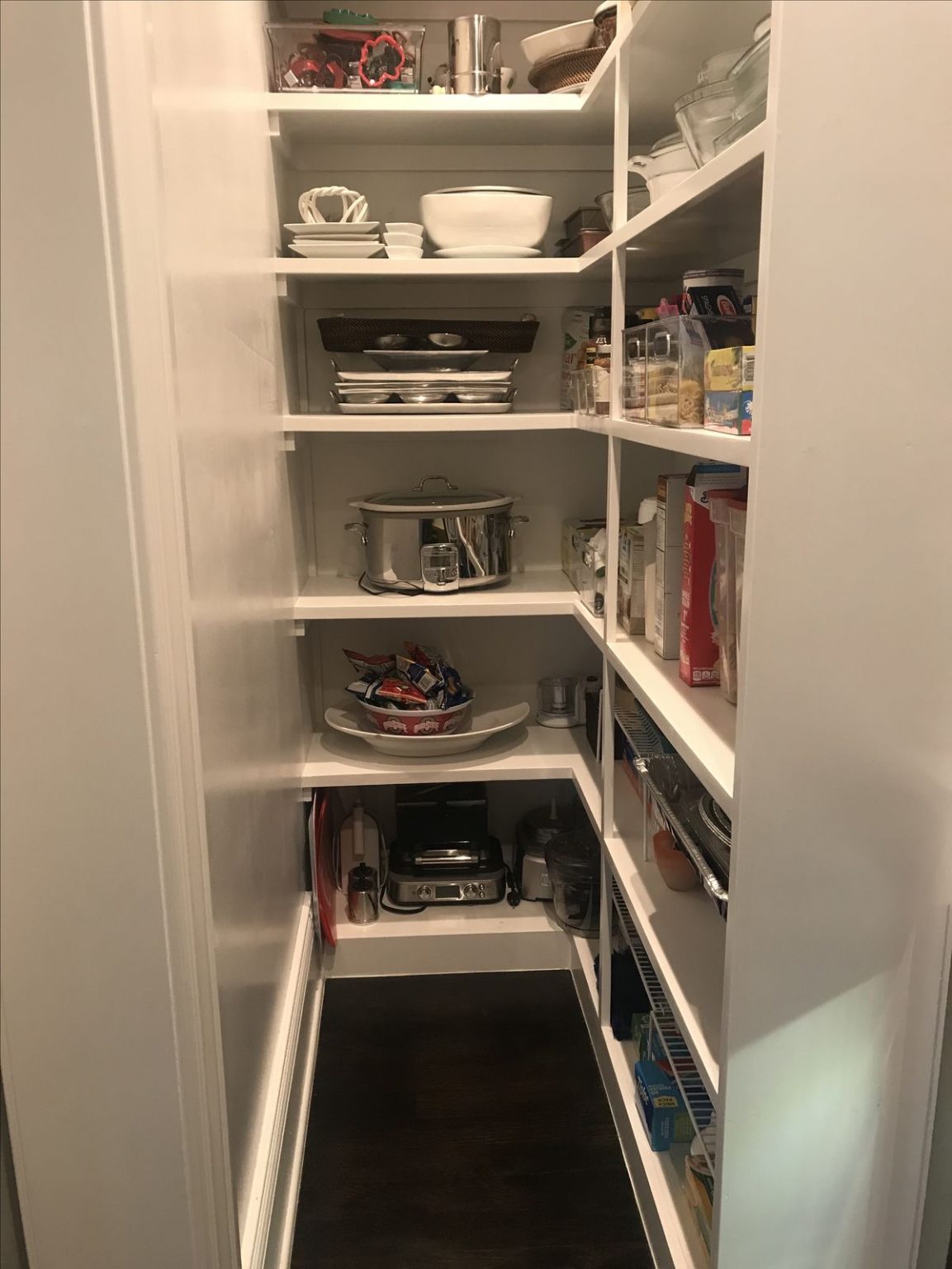 31 Small Pantry Ideas to Maximize Your Kitchen Space Efficiently ...