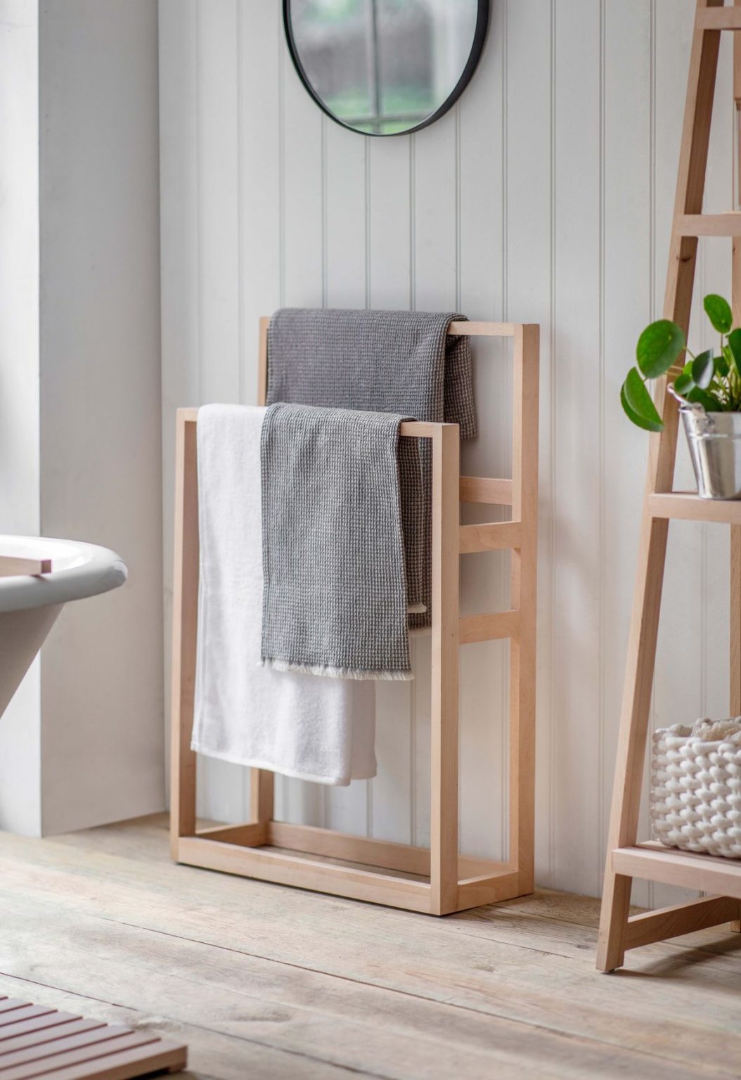 34 Unique Towel Rack Ideas to Elevate Your Bathroom Decor - placeideal.com