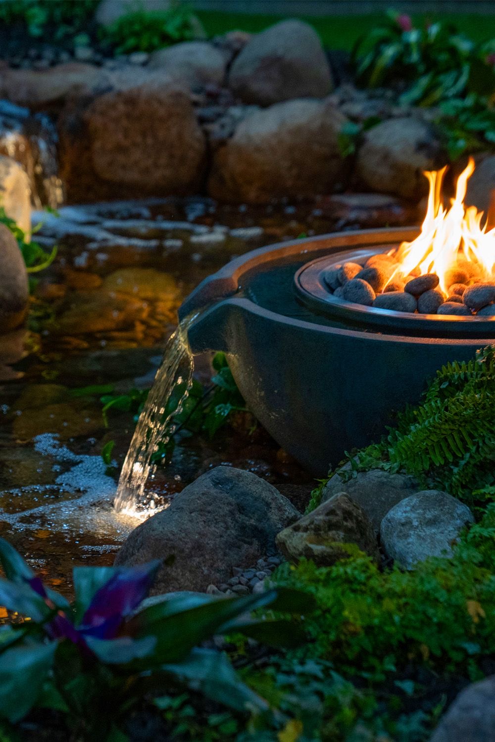 31 Unique Outdoor Fountains - Transform Your Garden into a Retreat ...