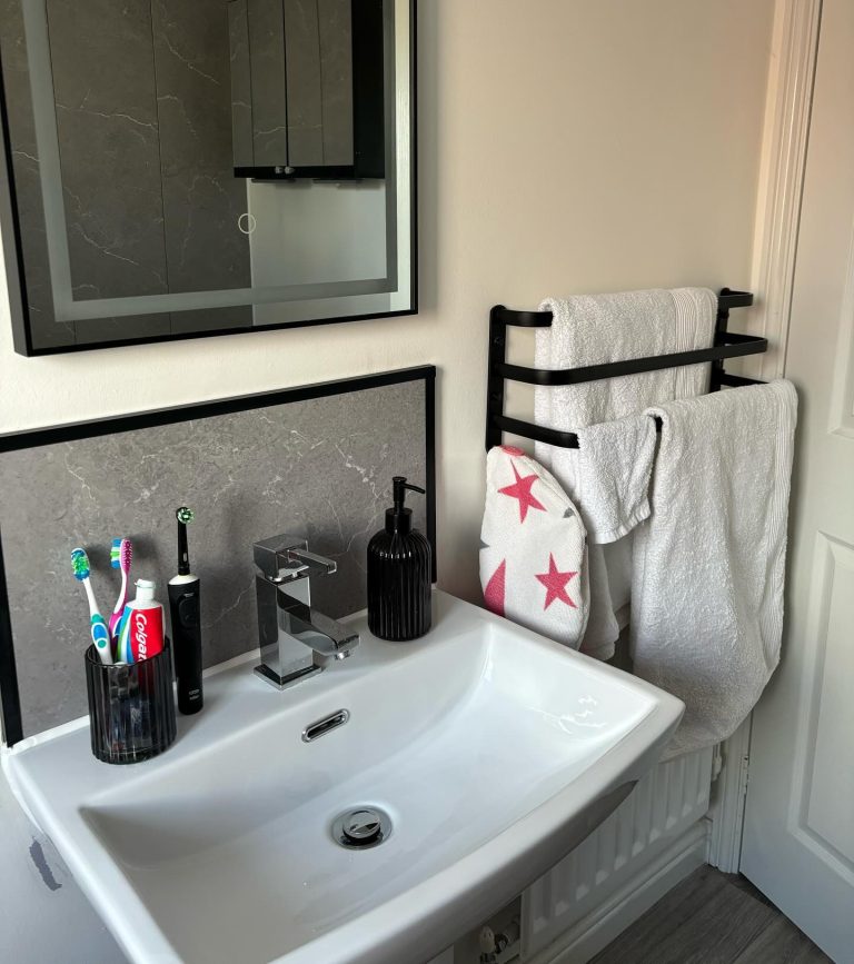 34 Unique Towel Rack Ideas to Elevate Your Bathroom Decor - placeideal.com