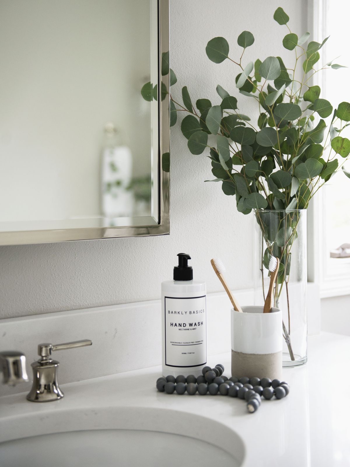 35 Inspiring Bathroom Counter Decor Ideas for a Stylish Retreat ...