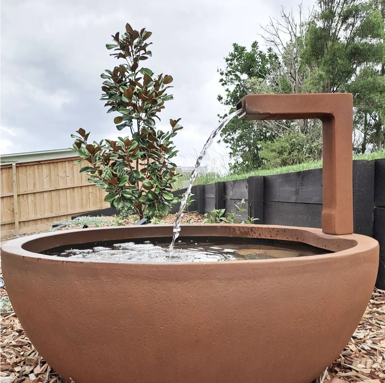 31 Unique Outdoor Fountains - Transform Your Garden into a Retreat ...