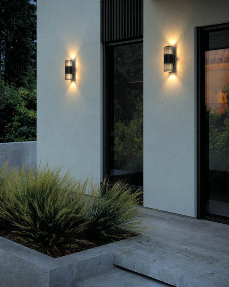 38 Outdoor Wall Lights: Enchanting Designs for Every Style - placeideal.com