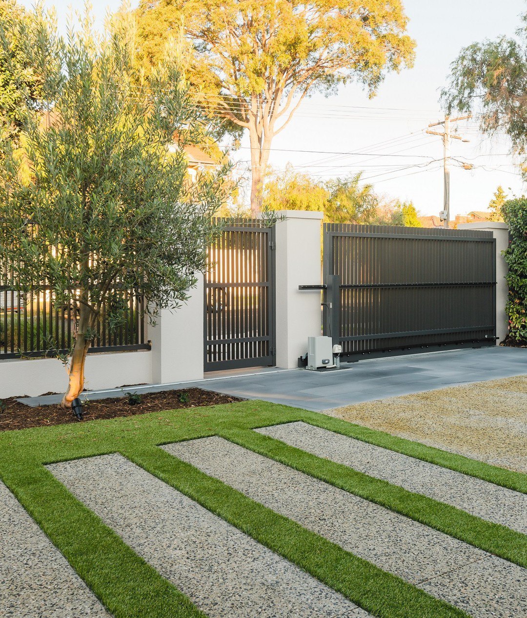 32 Front Yard Landscaping Ideas for Stunning Curb Appeal - placeideal.com