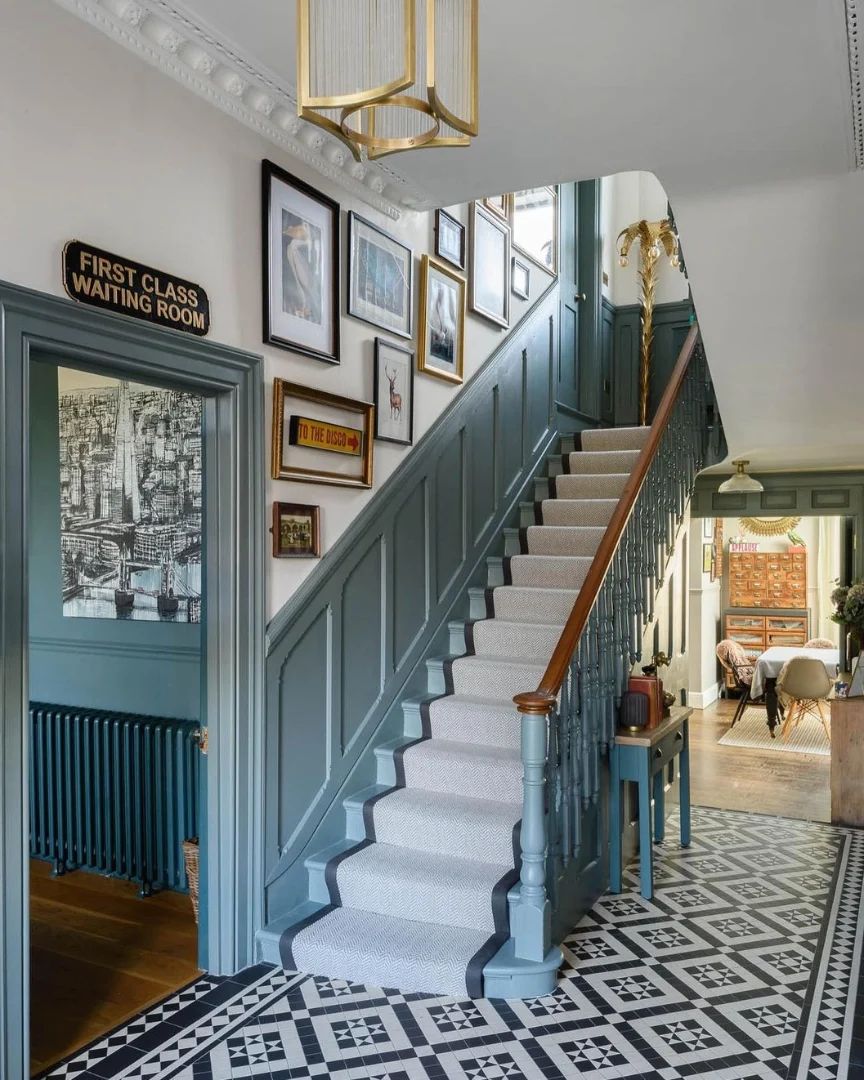 Maximize Style: 29 Small Staircase Ideas for Every Home - placeideal.com