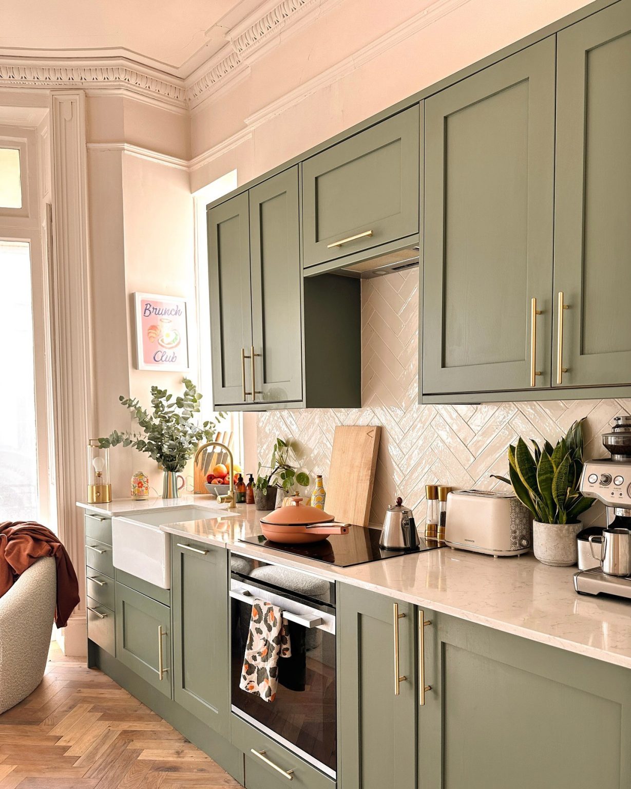 32 Lush Green Kitchen Ideas for a Fresh, Modern Home Update ...