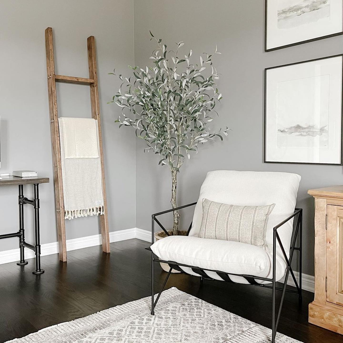 35 Corner Decorating Ideas: Maximize Style & Comfort - placeideal.com