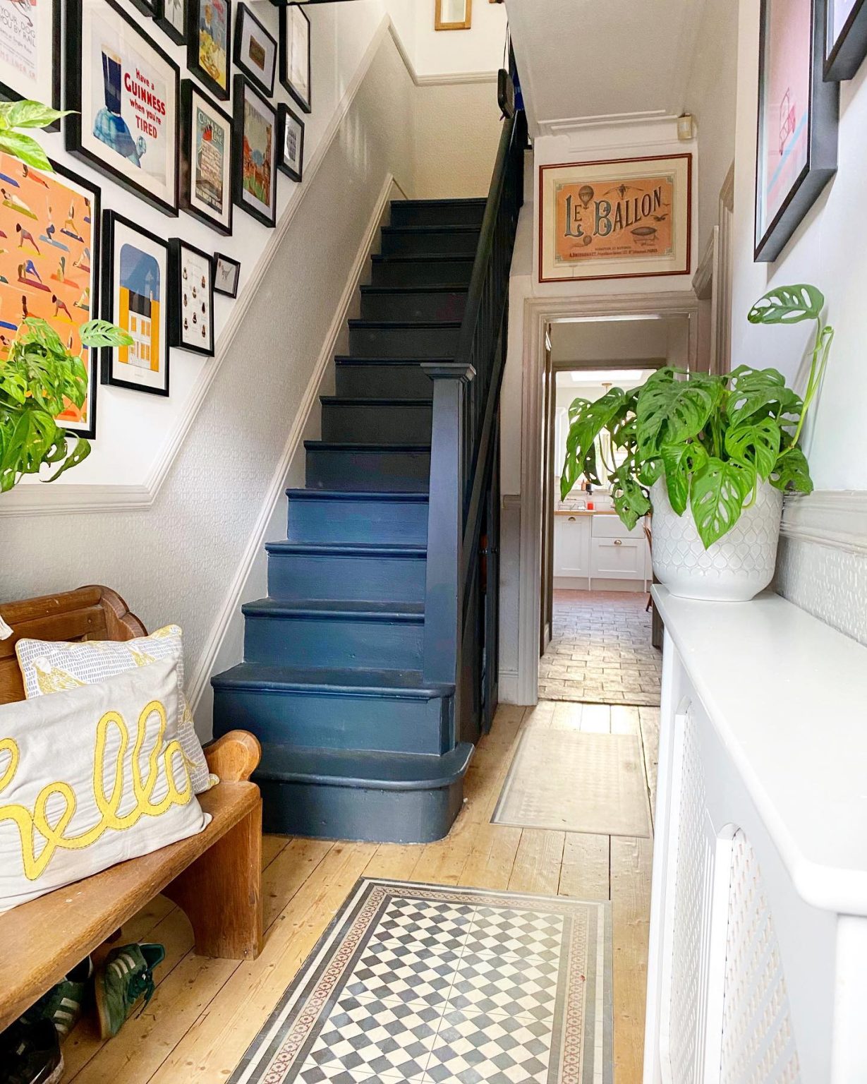 27 Dark Staircase Ideas - Transform Your Home with Elegant Designs ...