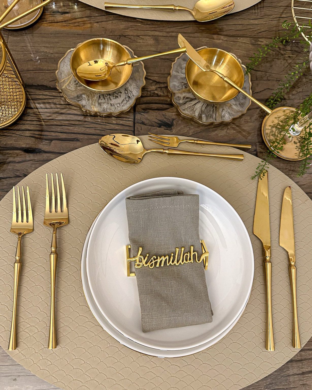 33 Table Settings Ideas: Elevate Your Dining Ambiance - placeideal.com