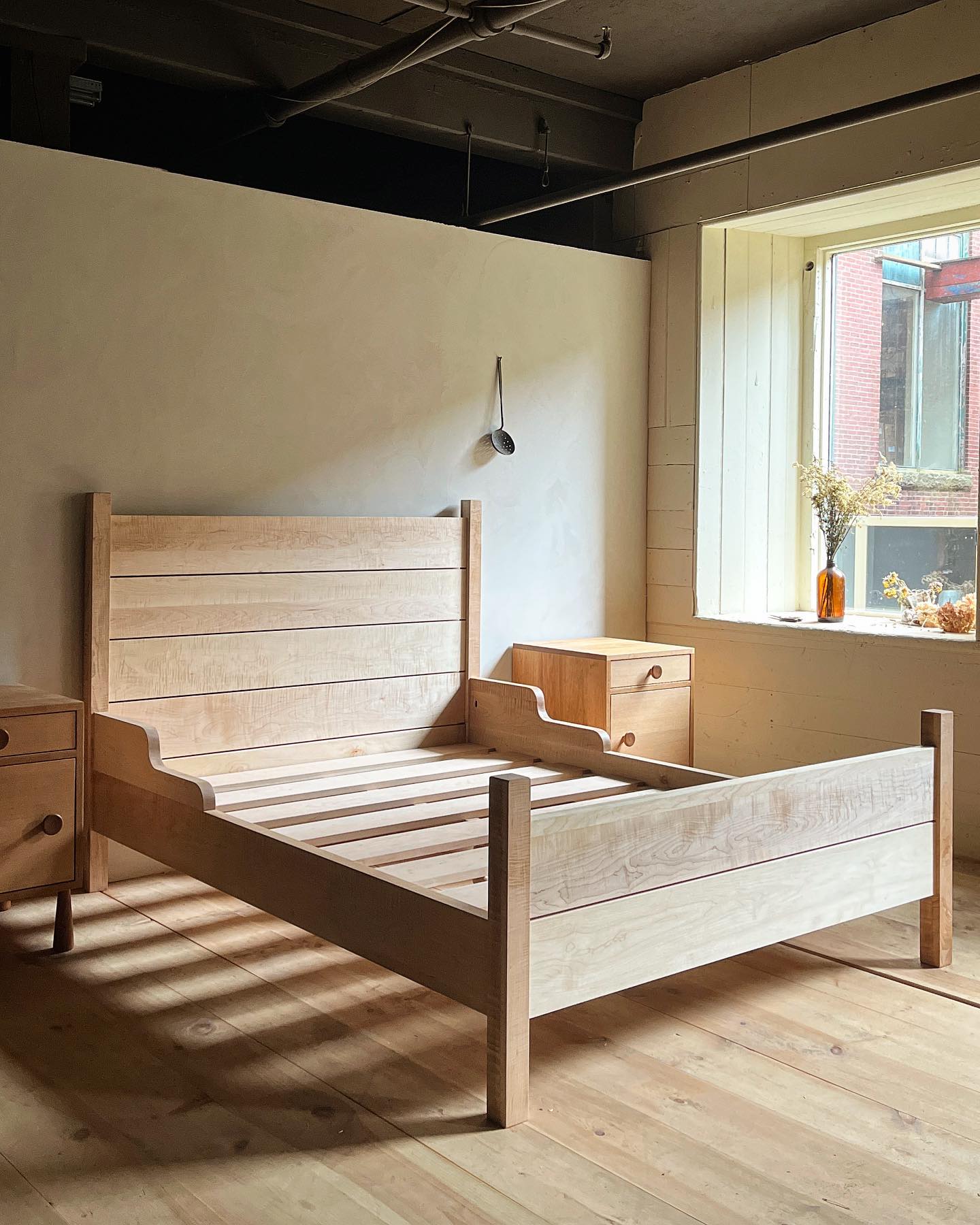 Revitalize Your Space with 31 Bed Frame Ideas for Stylish Slumber ...