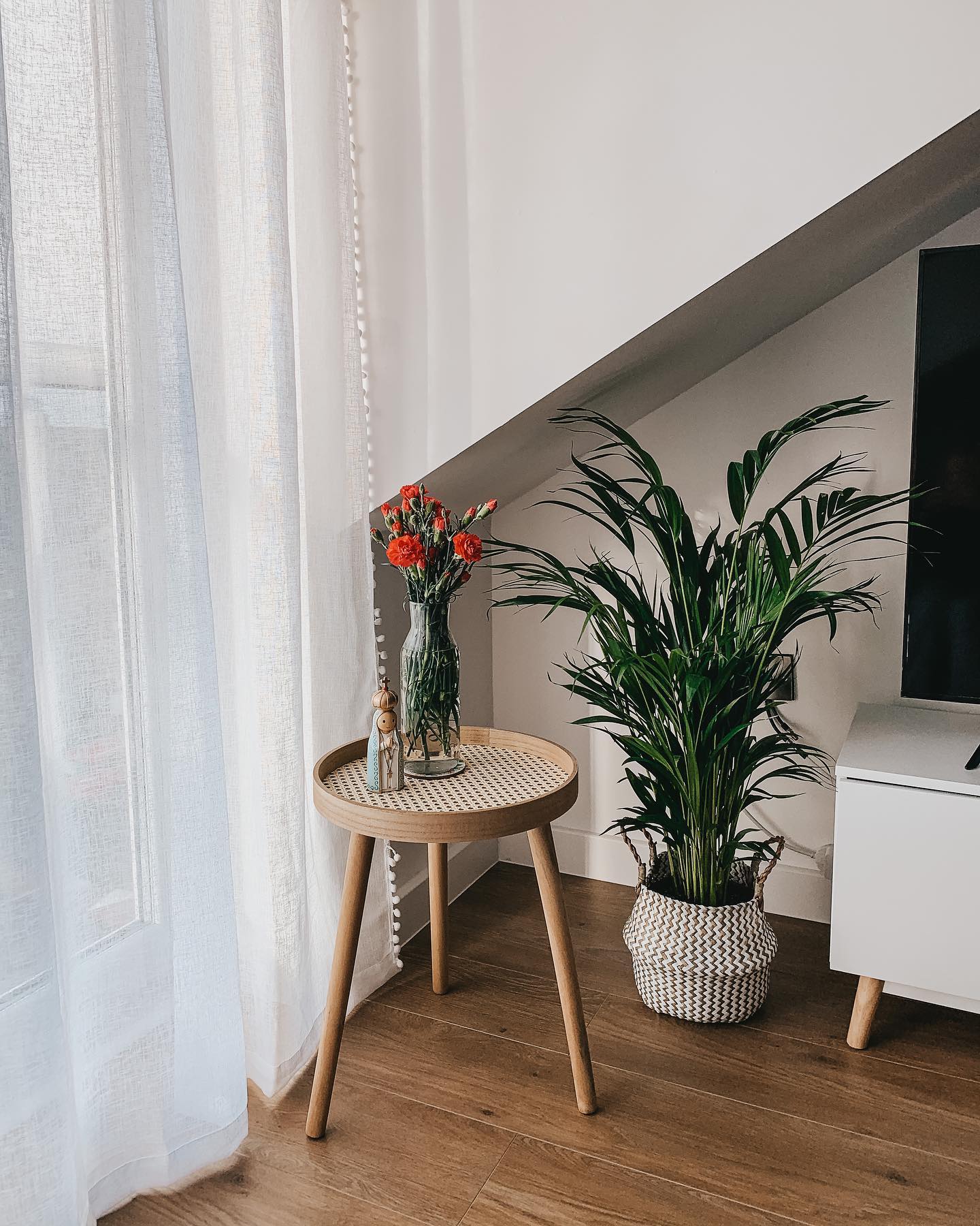 35 Corner Decorating Ideas: Maximize Style & Comfort - placeideal.com