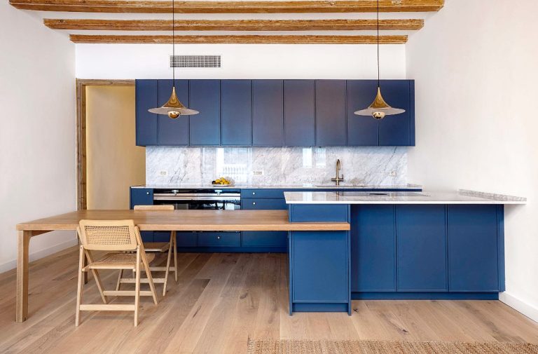 38 Blue Kitchen Ideas: Inspire Your Home with Oceanic Tones ...