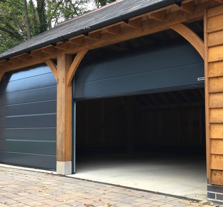 Boost Home Style with 27 Garage Door Ideas - Find Your Perfect Match ...