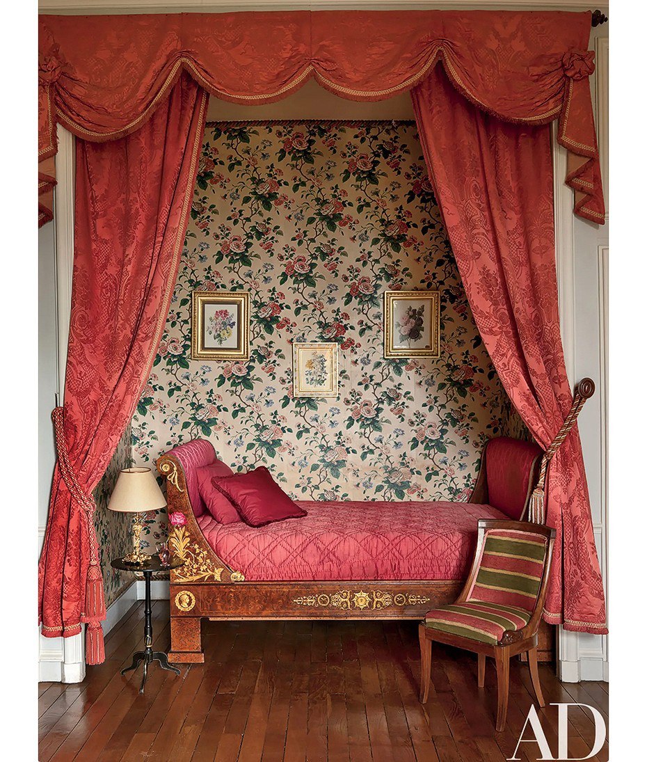 Enliven Your Space: 29 Red Bedroom Ideas for Passionate Decor ...