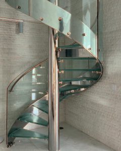 29 Glass Staircase Ideas: Elegance Meets Modern Design - placeideal.com