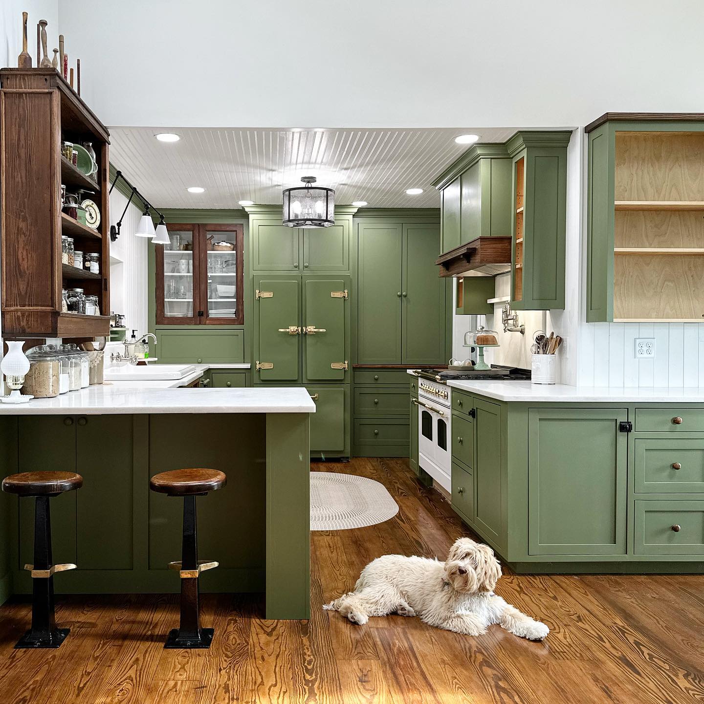 32 Lush Green Kitchen Ideas for a Fresh, Modern Home Update ...