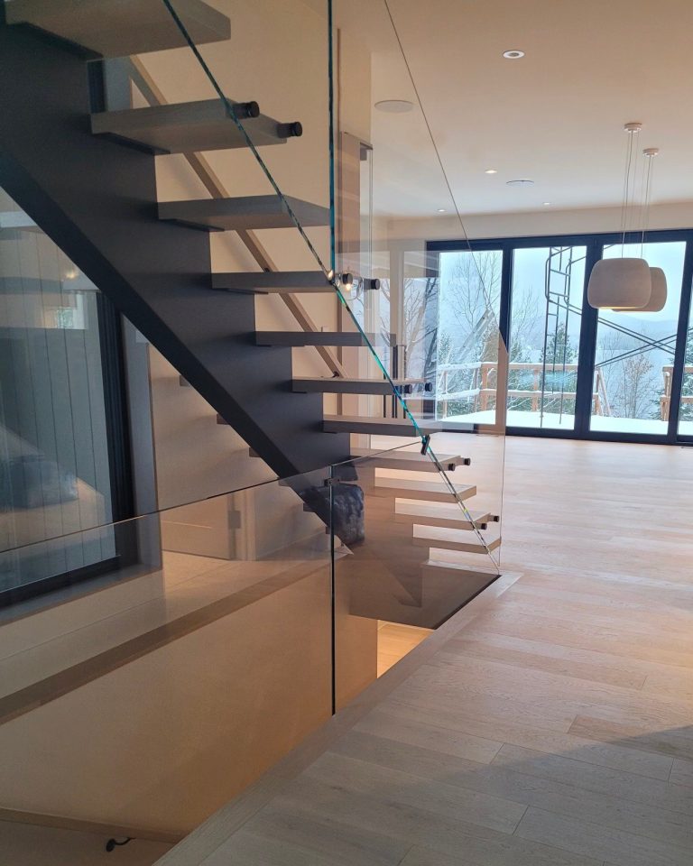 35 Floating Staircase Ideas for a Modern Home Aesthetic | Design ...