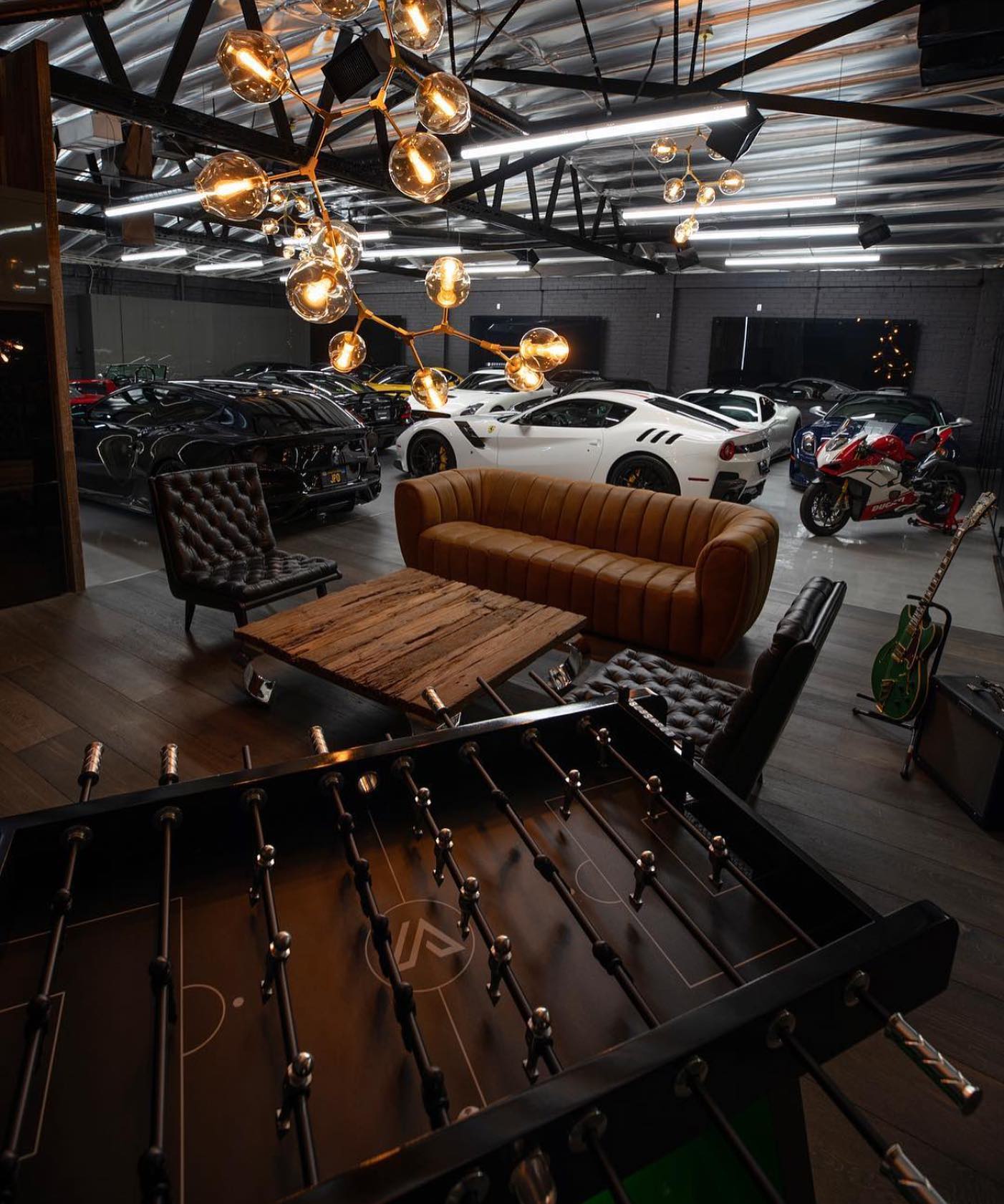 33 Garage Man Cave Ideas for Ultimate Comfort & Style | Transform Your ...