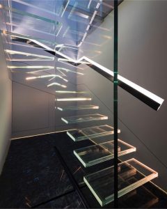 29 Glass Staircase Ideas: Elegance Meets Modern Design - placeideal.com