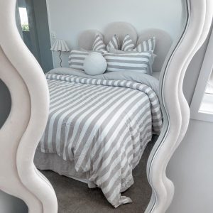 33 Bedroom Mirror Ideas: Elevate Your Space with Stylish Reflections ...