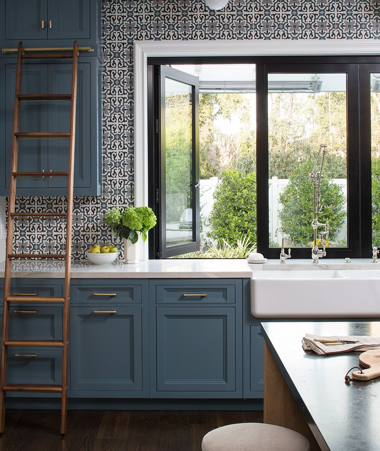 38 Blue Kitchen Ideas: Inspire Your Home with Oceanic Tones ...