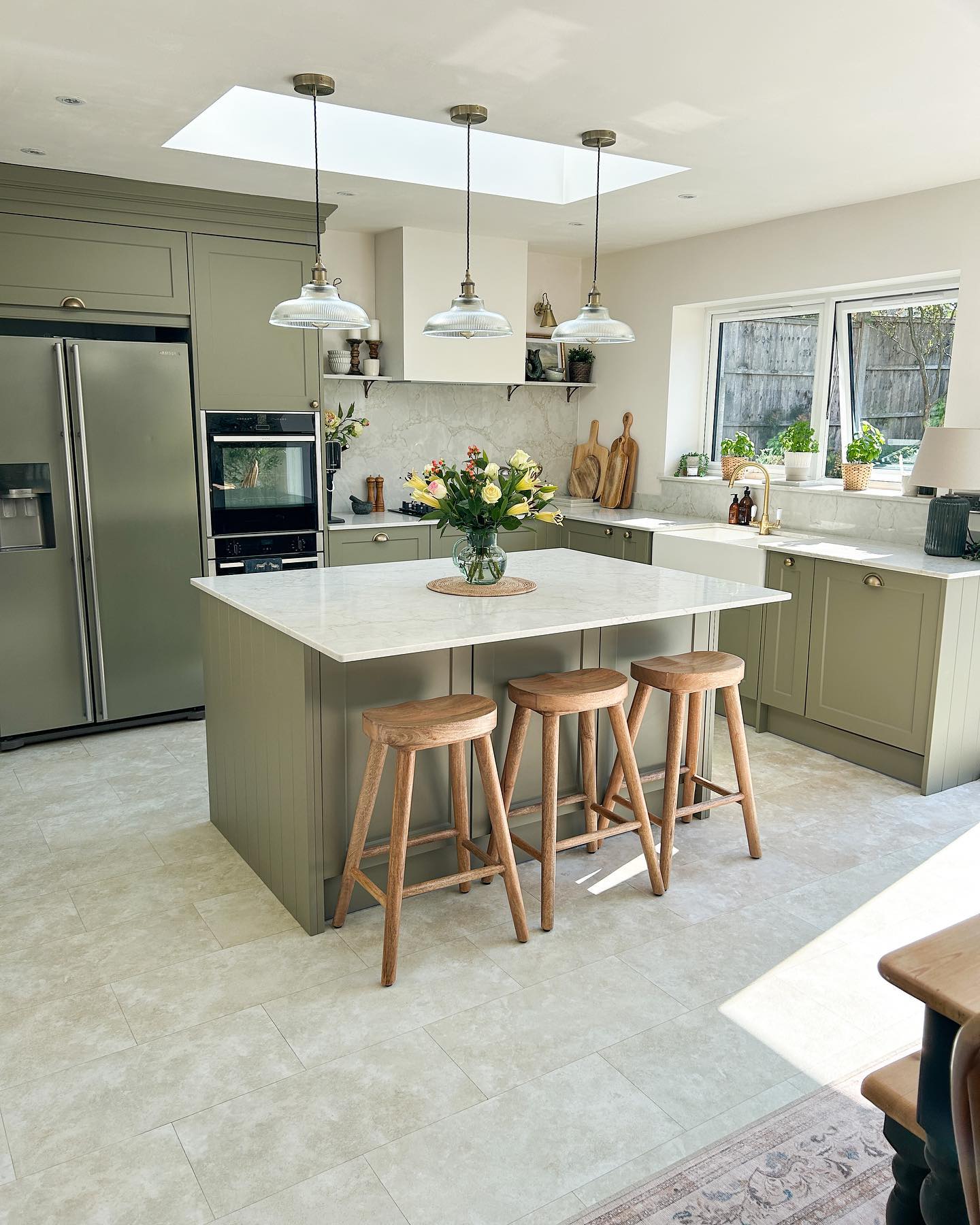 32 Lush Green Kitchen Ideas for a Fresh, Modern Home Update ...