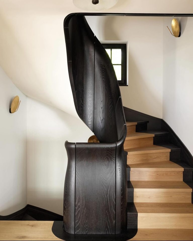 36 Closed Staircase Ideas - Transform Your Space with Chic Designs ...