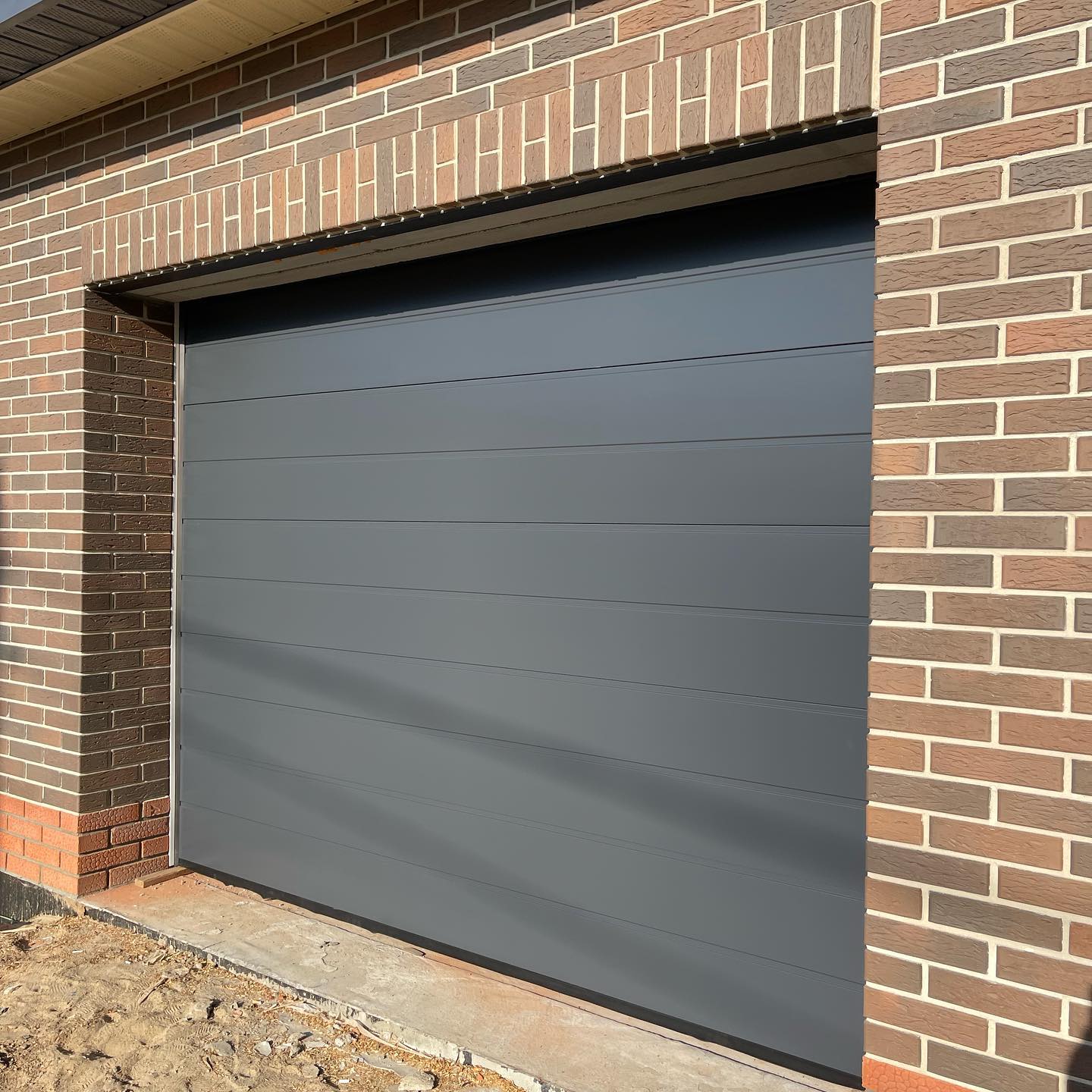 Boost Home Style with 27 Garage Door Ideas - Find Your Perfect Match ...