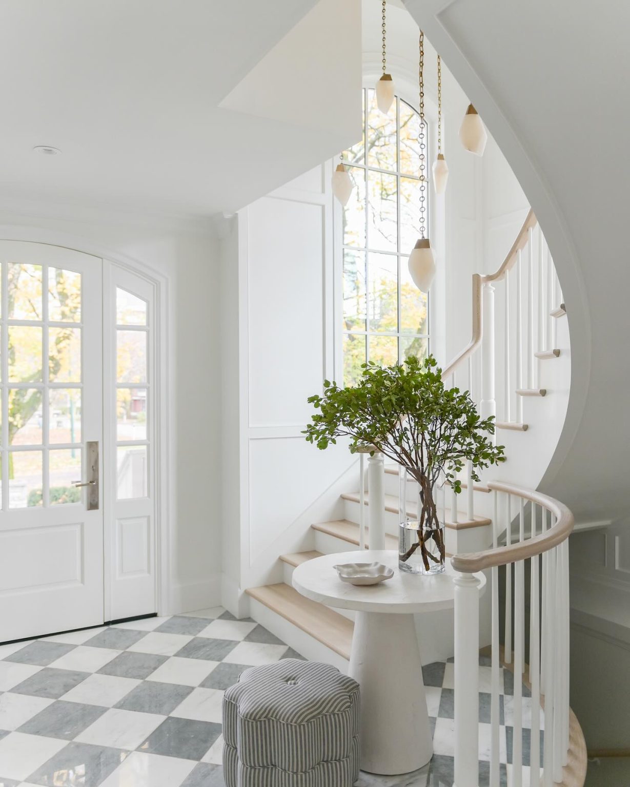 Maximize Style: 29 Small Staircase Ideas for Every Home - placeideal.com