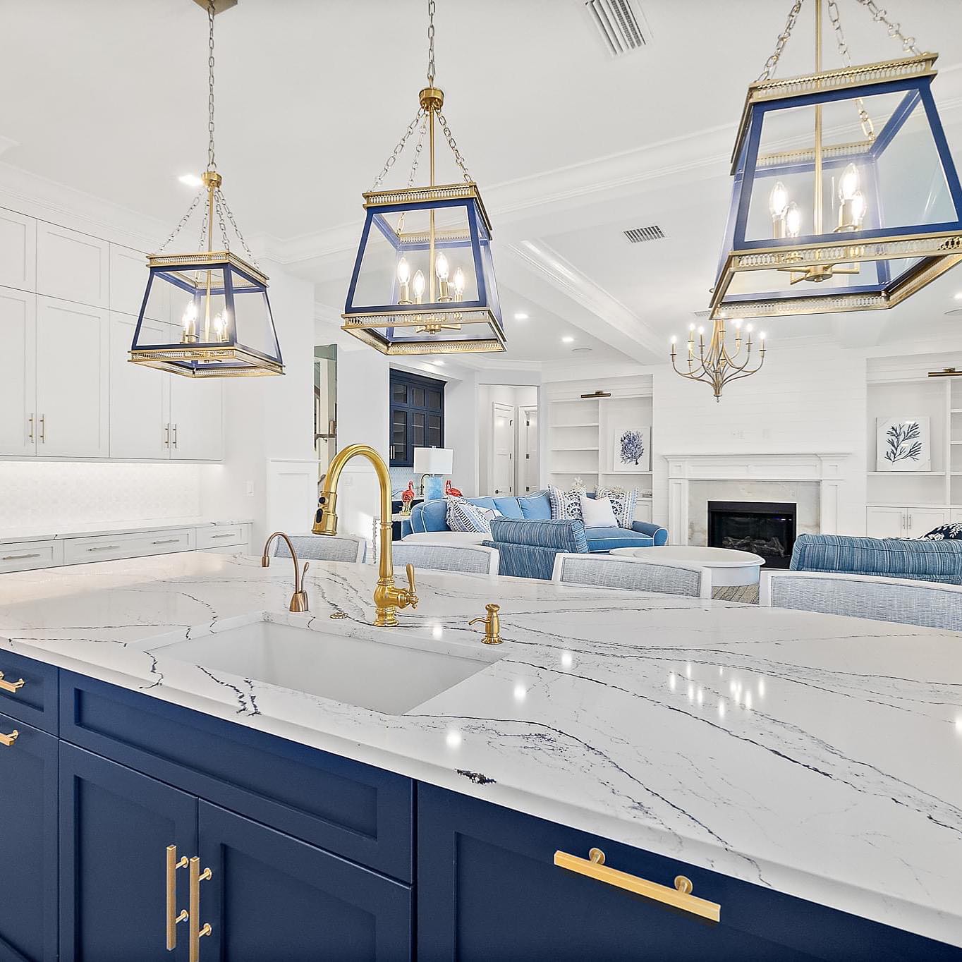 38 Blue Kitchen Ideas: Inspire Your Home with Oceanic Tones ...