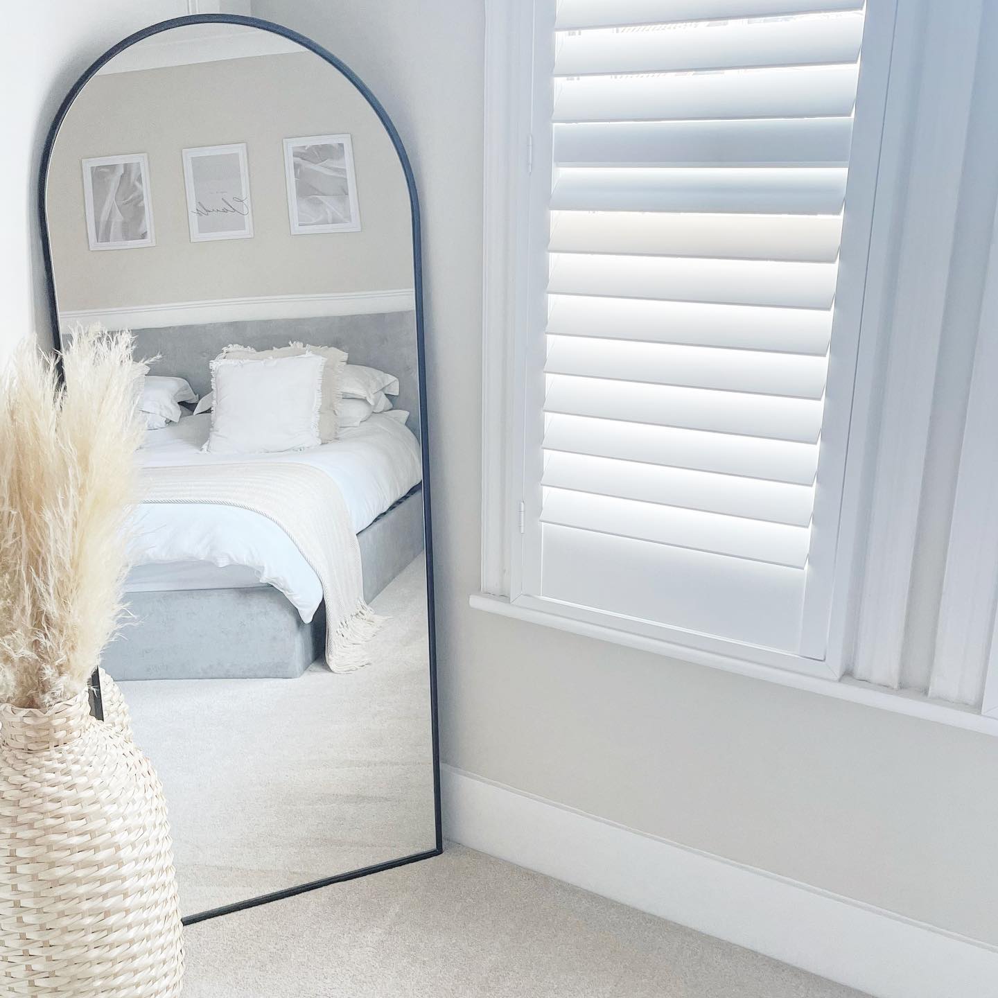 33 Bedroom Mirror Ideas: Elevate Your Space with Stylish Reflections ...