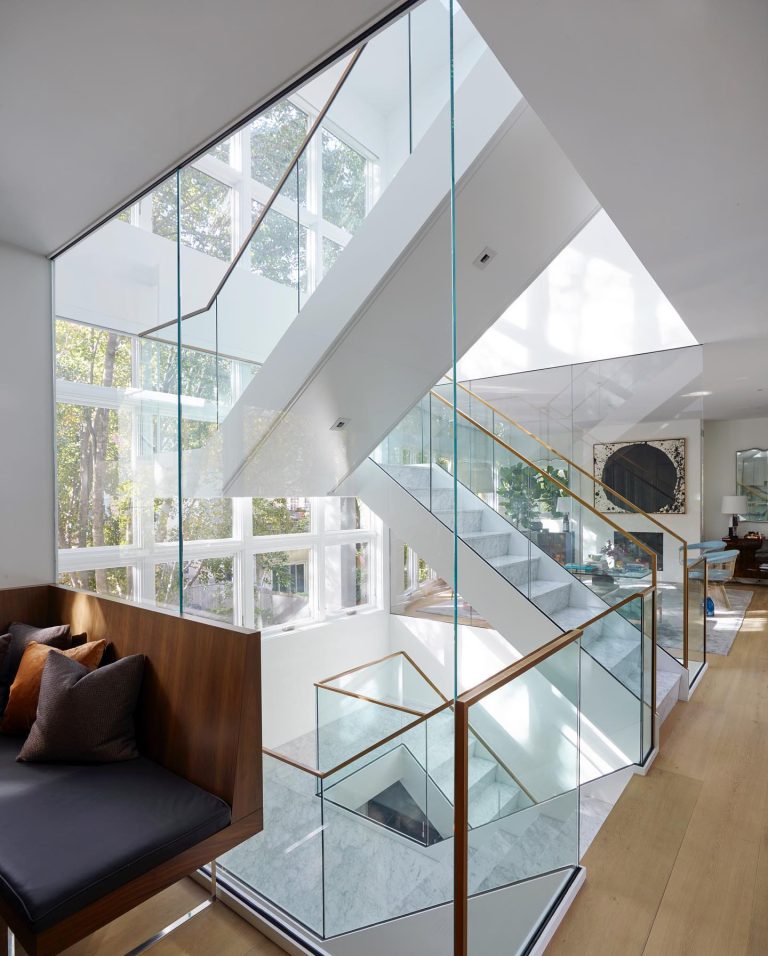 29 Glass Staircase Ideas: Elegance Meets Modern Design - placeideal.com