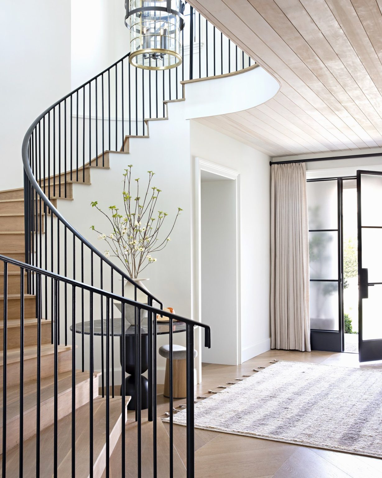Maximize Style: 29 Small Staircase Ideas for Every Home - placeideal.com