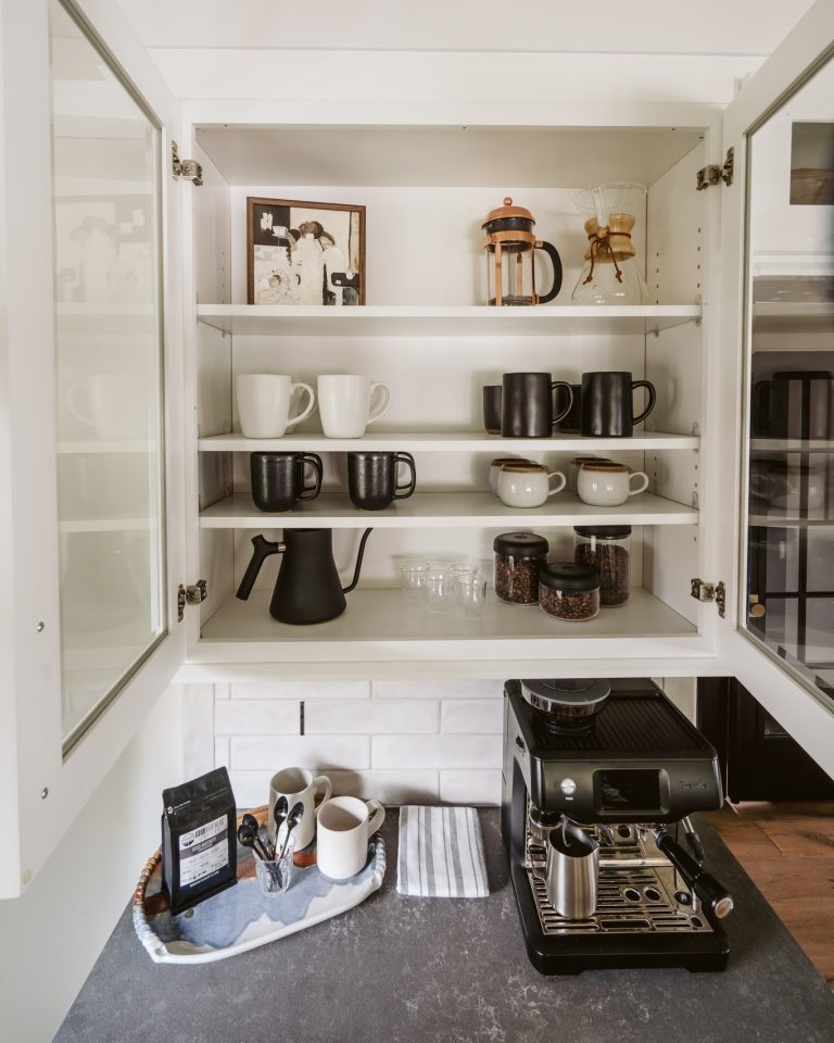 36 Inviting Kitchen Coffee Bar Ideas for Your Home Oasis - placeideal.com