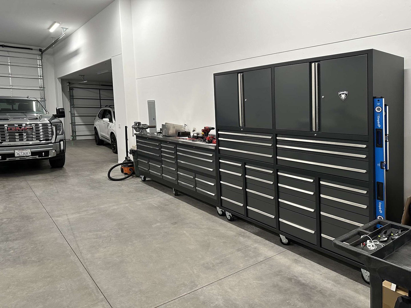 30 Garage Design Ideas: Transform Your Space | Elegant & Modern ...