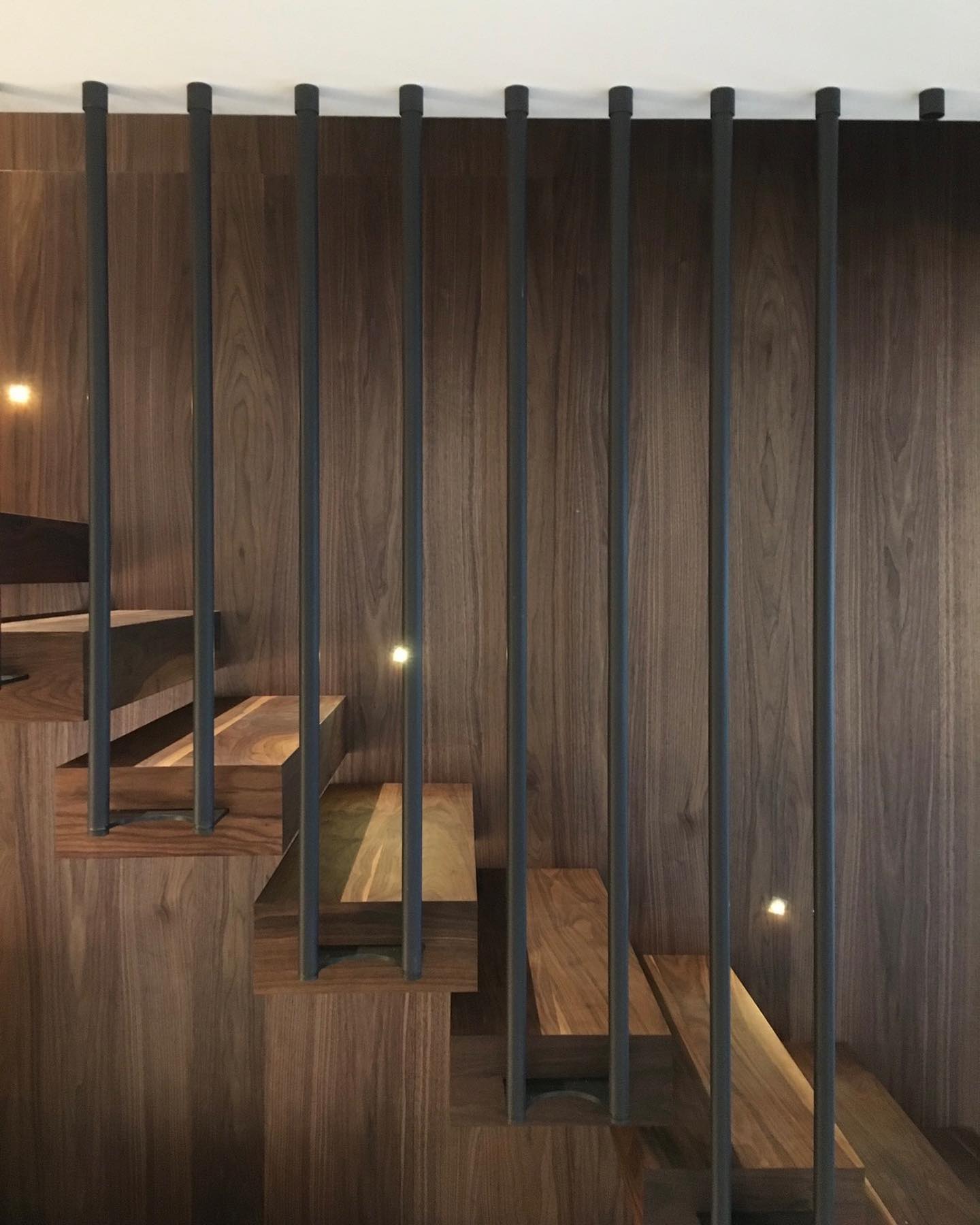 27 Dark Staircase Ideas - Transform Your Home with Elegant Designs ...