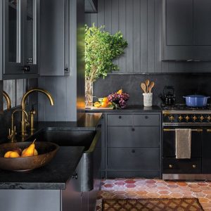 34 Dark Kitchen Ideas: Transform Your Home with Elegant Designs ...