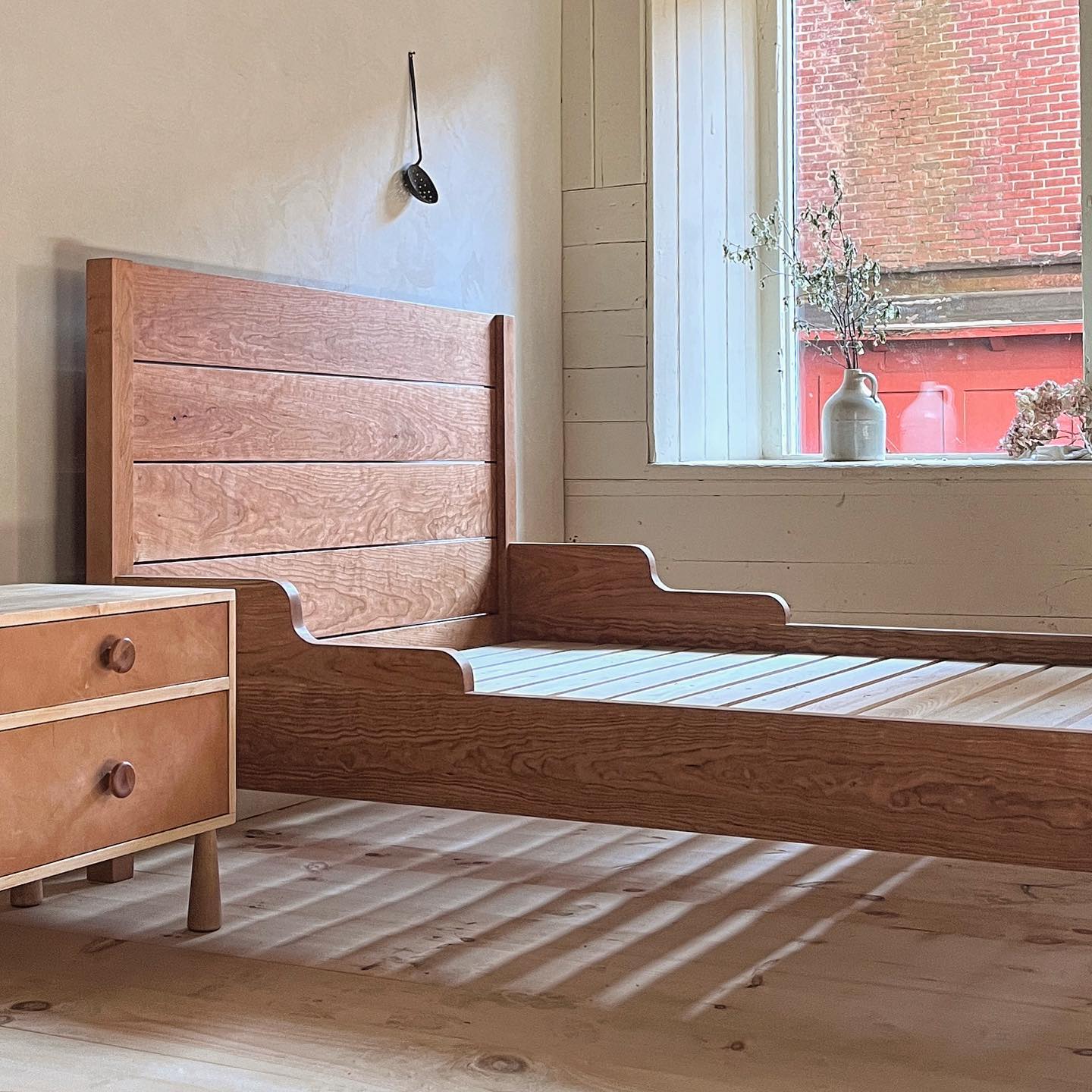 Revitalize Your Space with 31 Bed Frame Ideas for Stylish Slumber ...