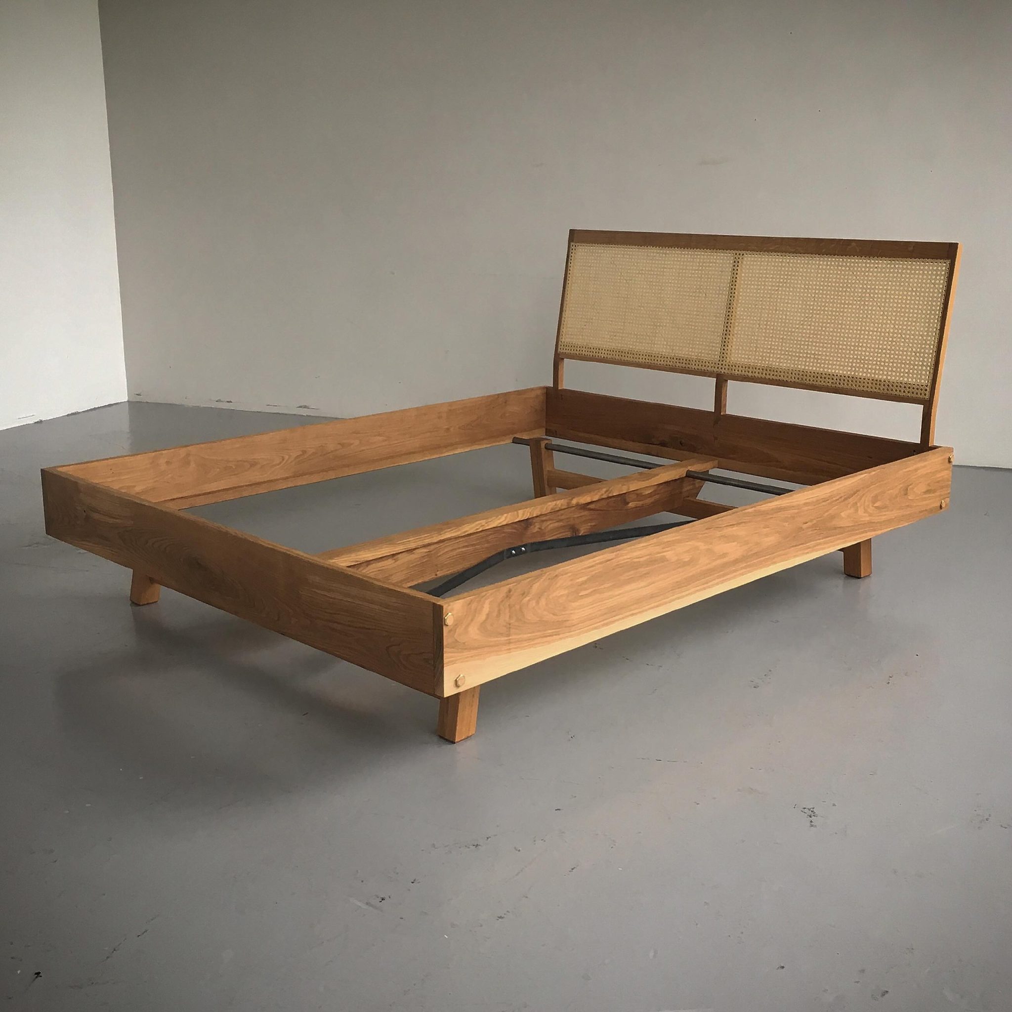 Revitalize Your Space with 31 Bed Frame Ideas for Stylish Slumber ...