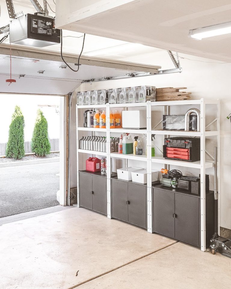 Maximize Space with 32 Clever Garage Organization Ideas - placeideal.com