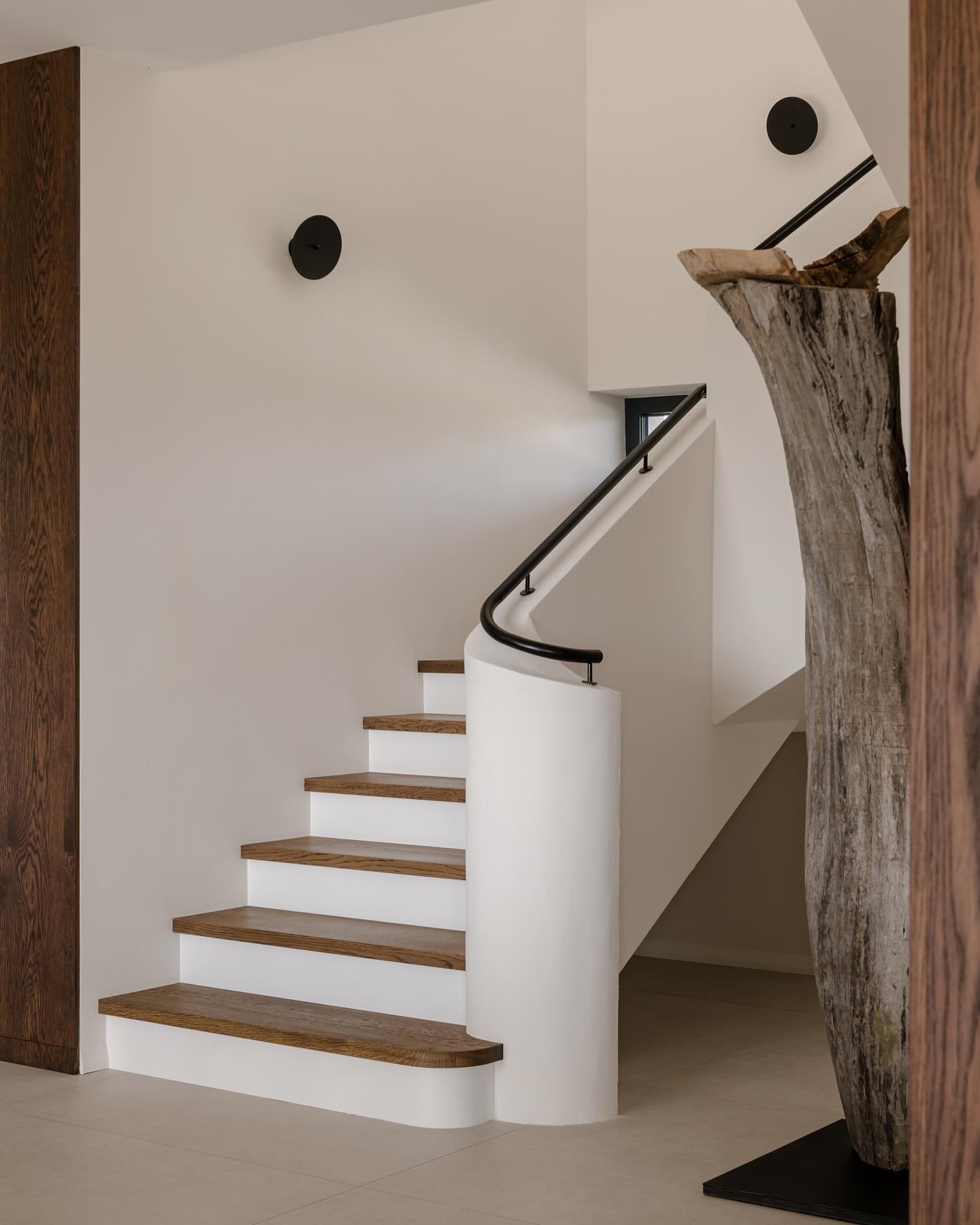 Maximize Style: 29 Small Staircase Ideas for Every Home - placeideal.com
