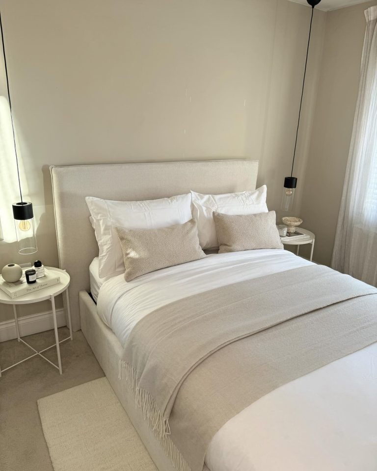 30 Rug Ideas for Bedroom: Stylish & Cozy Designs to Transform Your ...