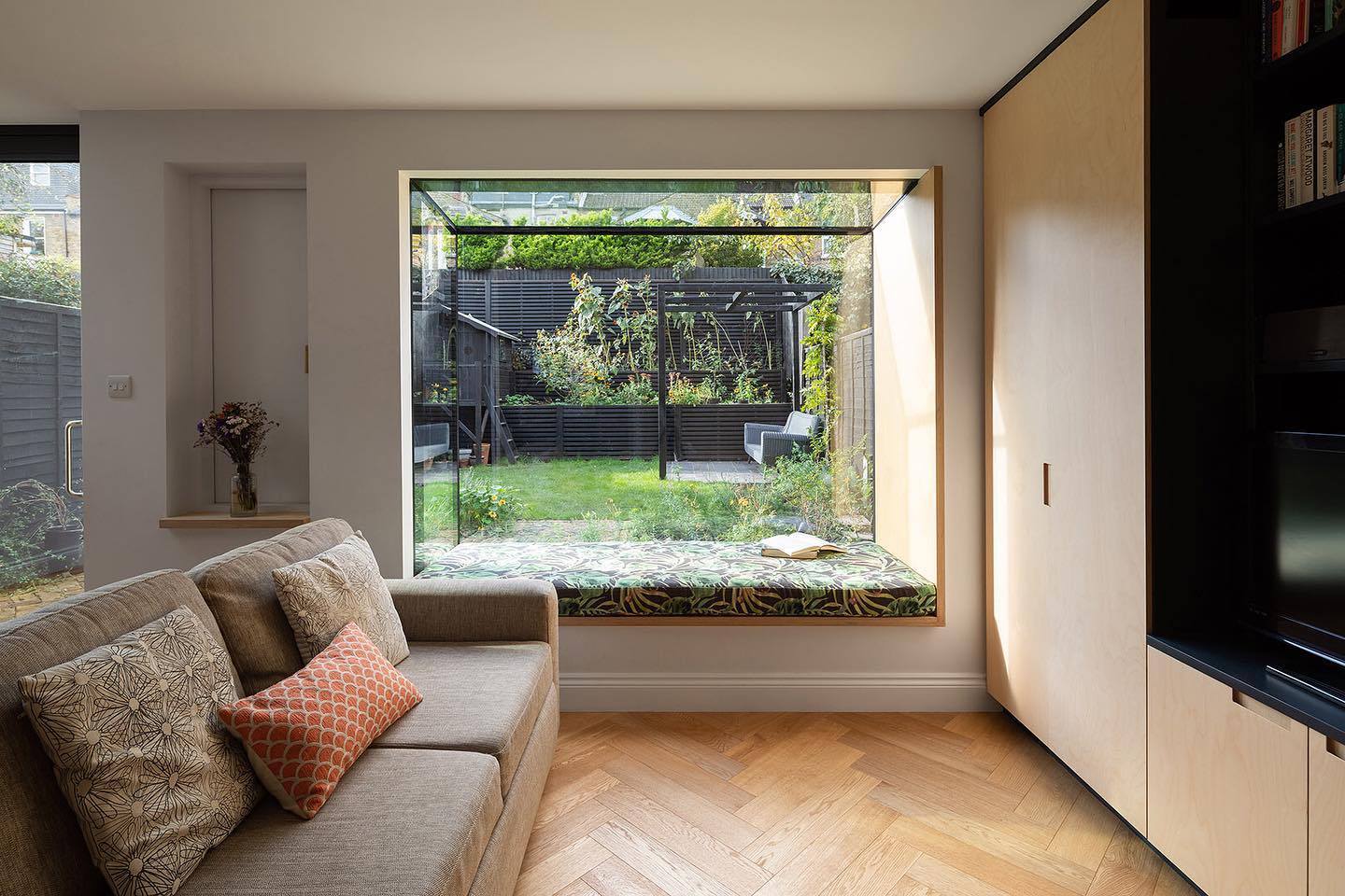 Discover 33 Window Seat Ideas for a Cozy, Stylish Home - placeideal.com