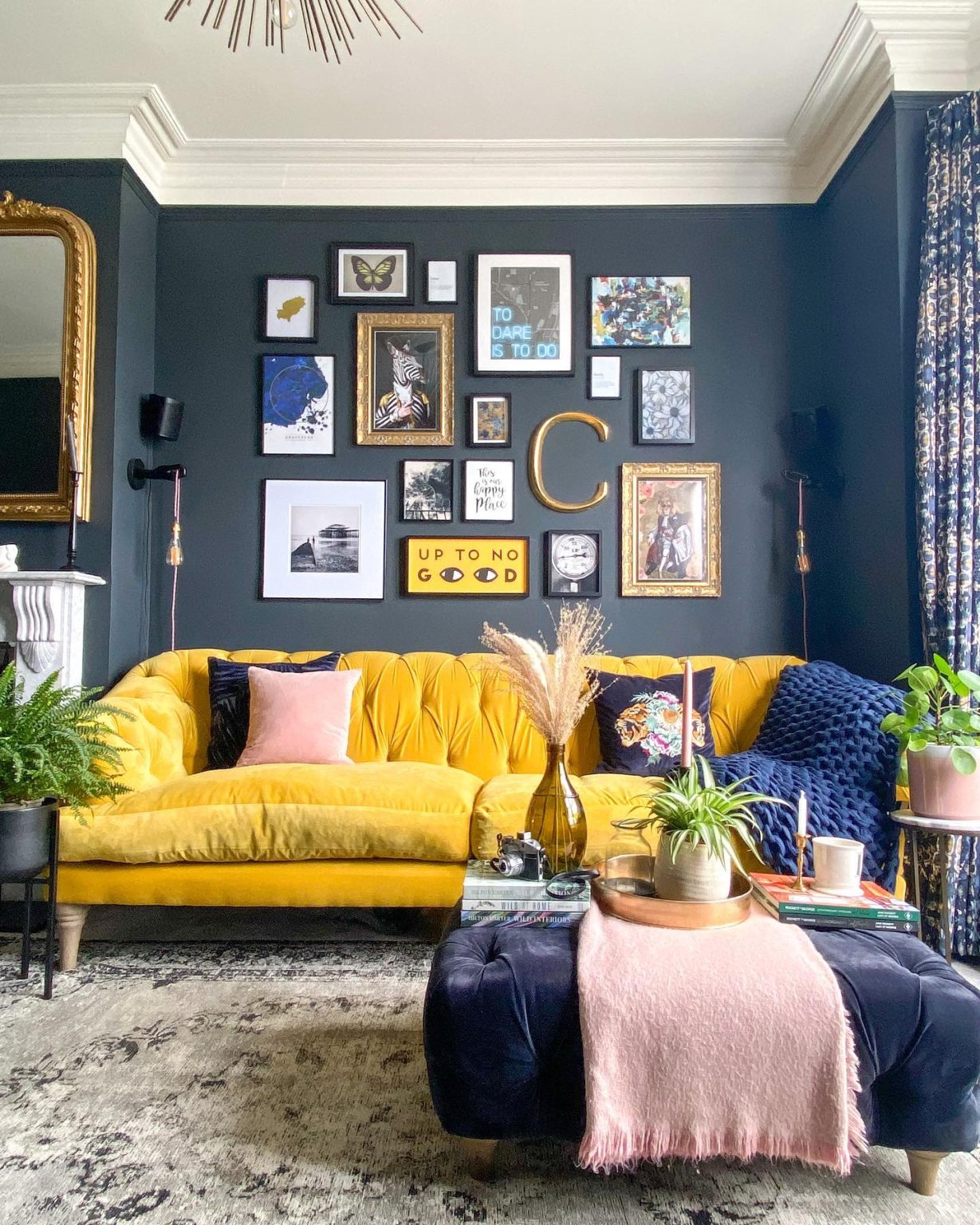 37 Gallery Wall Ideas 2025: Transform Your Space with Creative and ...