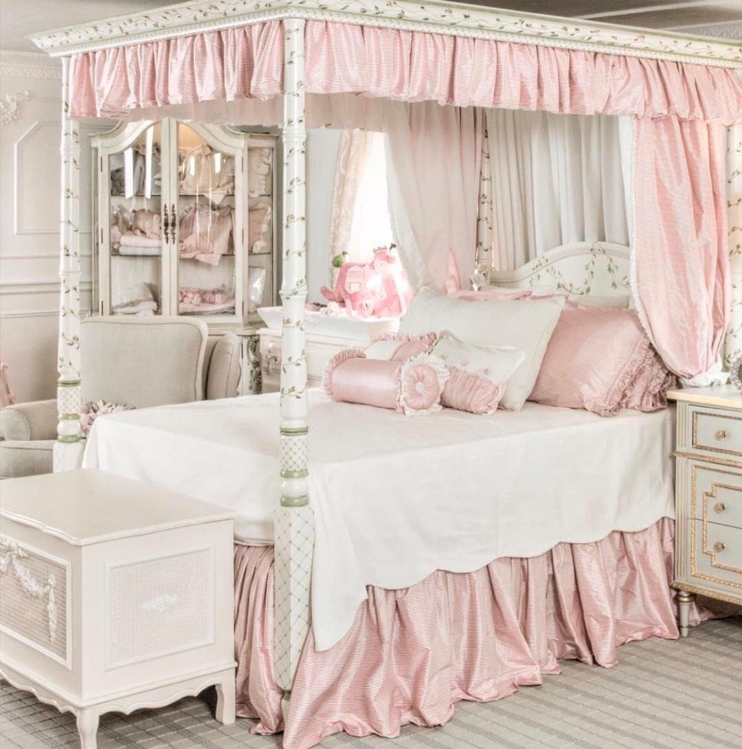33 Canopy Bed Design Ideas: Transform Your Bedroom into a Luxurious ...