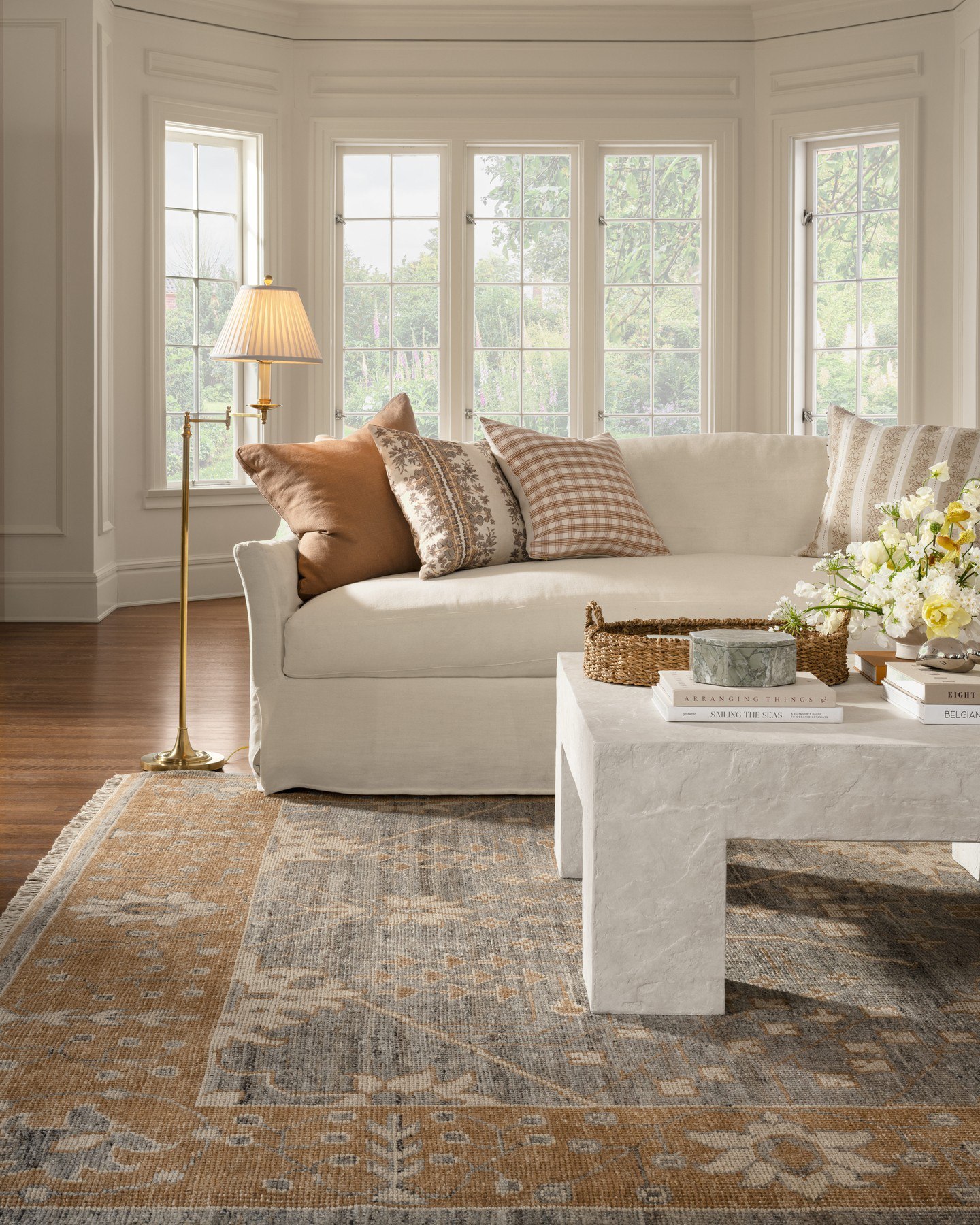 28 Windows Ideas for Living Rooms: Enhance Style and Functionality ...