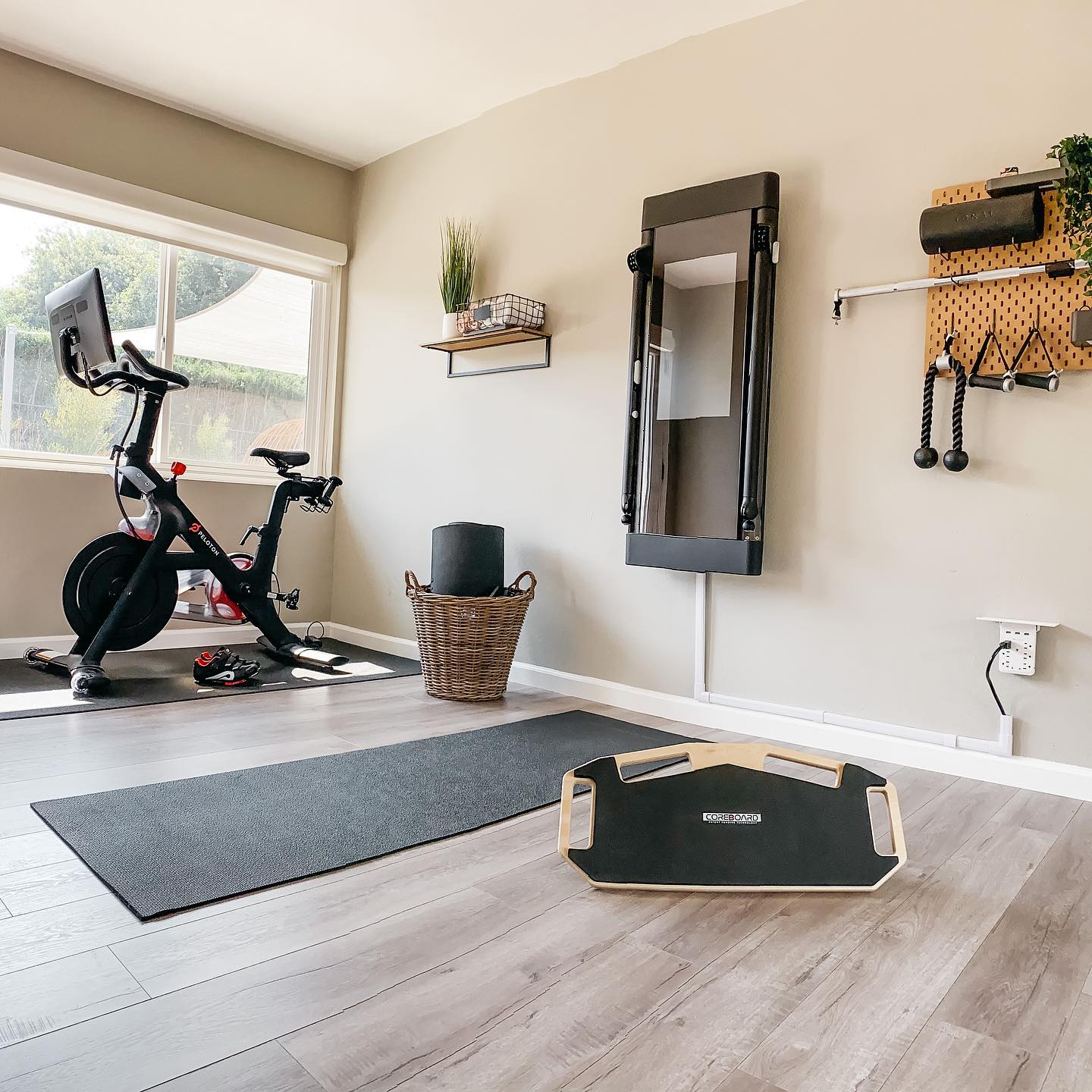 35 Small Home Gym Ideas for Stylish Fitness Spaces at Home - placeideal.com