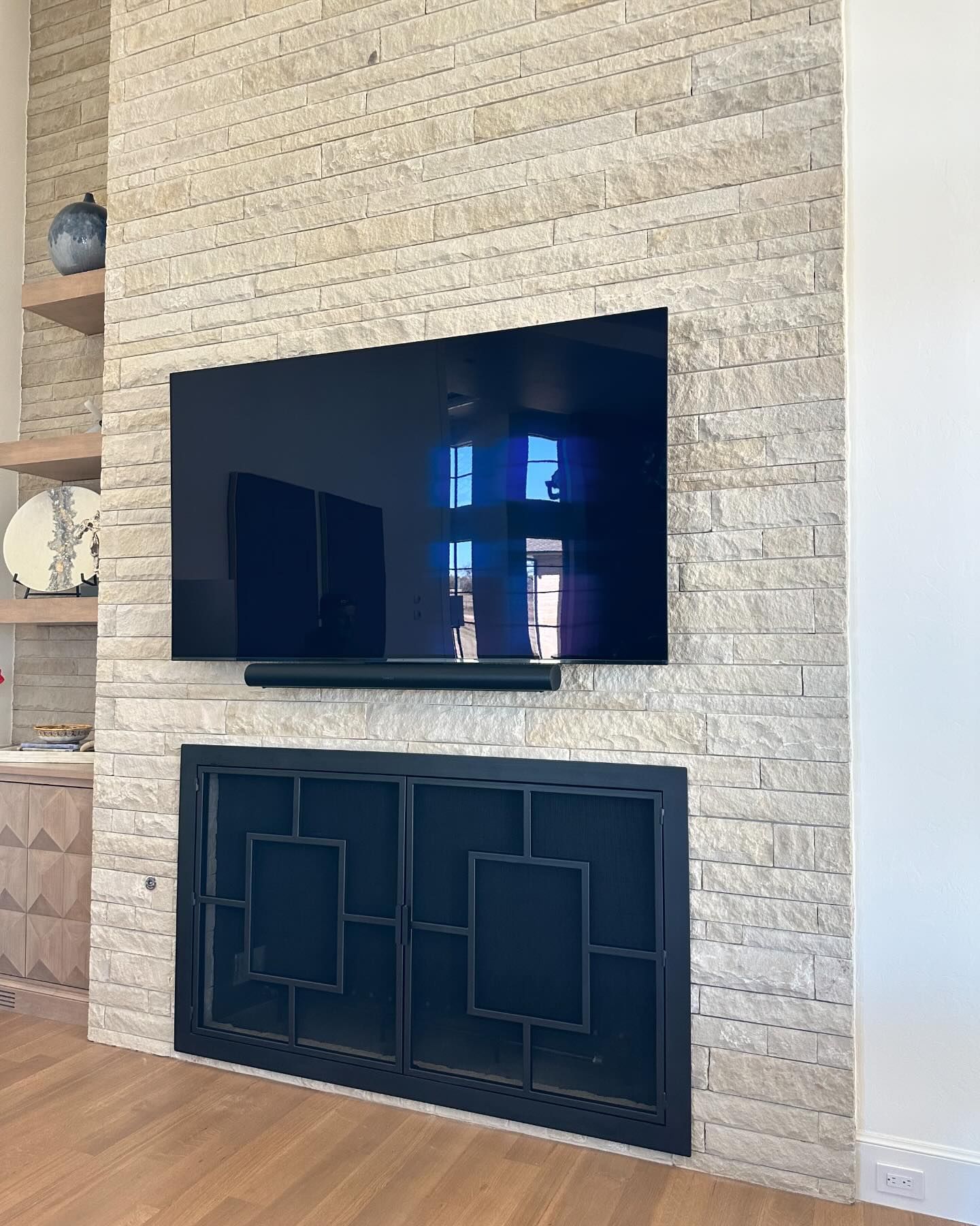 25 Fireplace Screen Ideas to Enhance Your Home's Warmth and Style ...